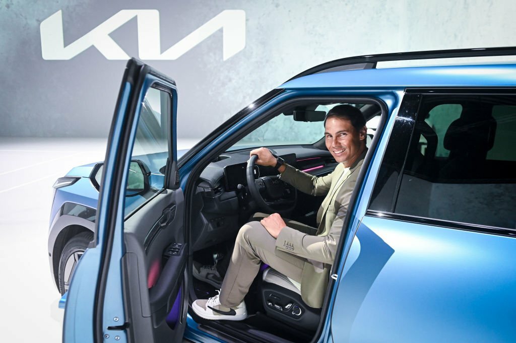 Rafael Nadal Shows Off Brand New Car – Rafael Nadal Fans