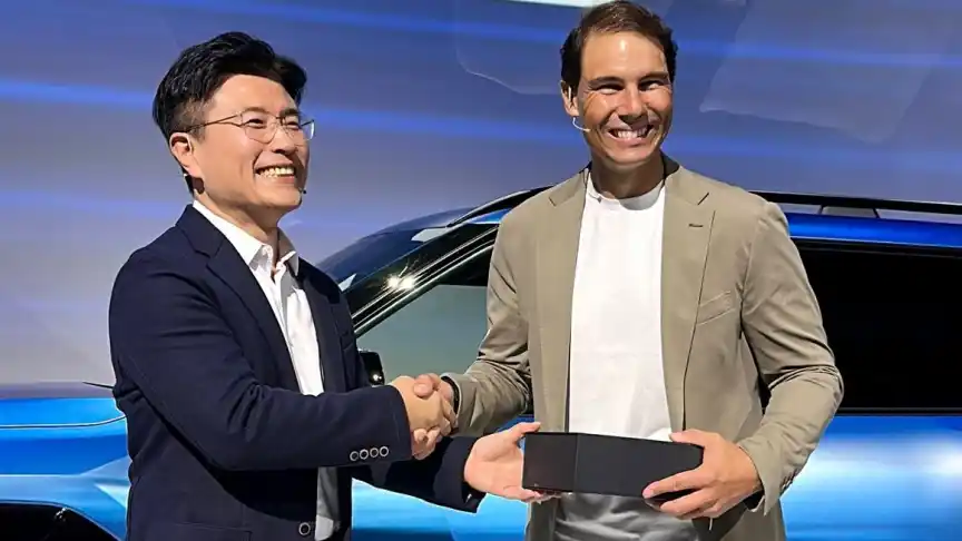 Rafael Nadal Shows Off Brand New Car – Rafael Nadal Fans