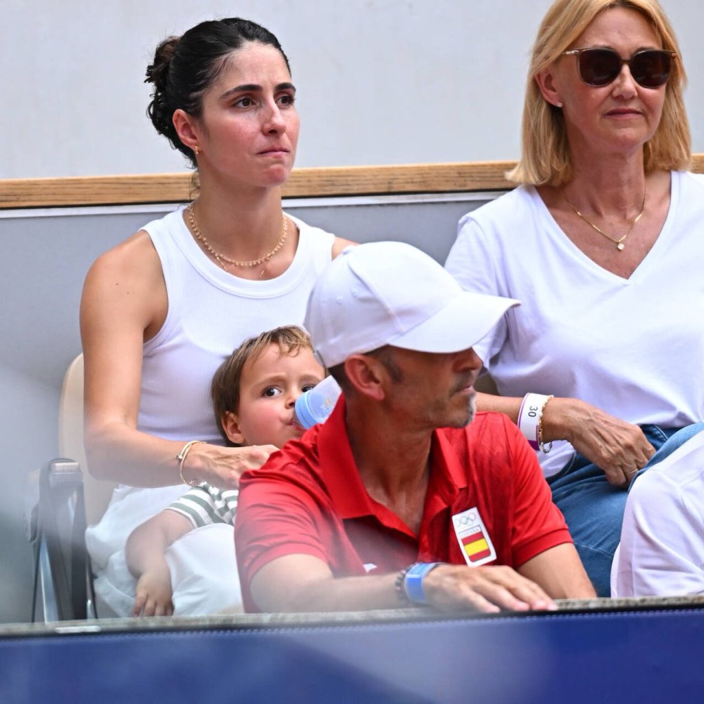 Superb Rafael Nadal and Carlos Alcaraz Reach Quarterfinals at Paris ...